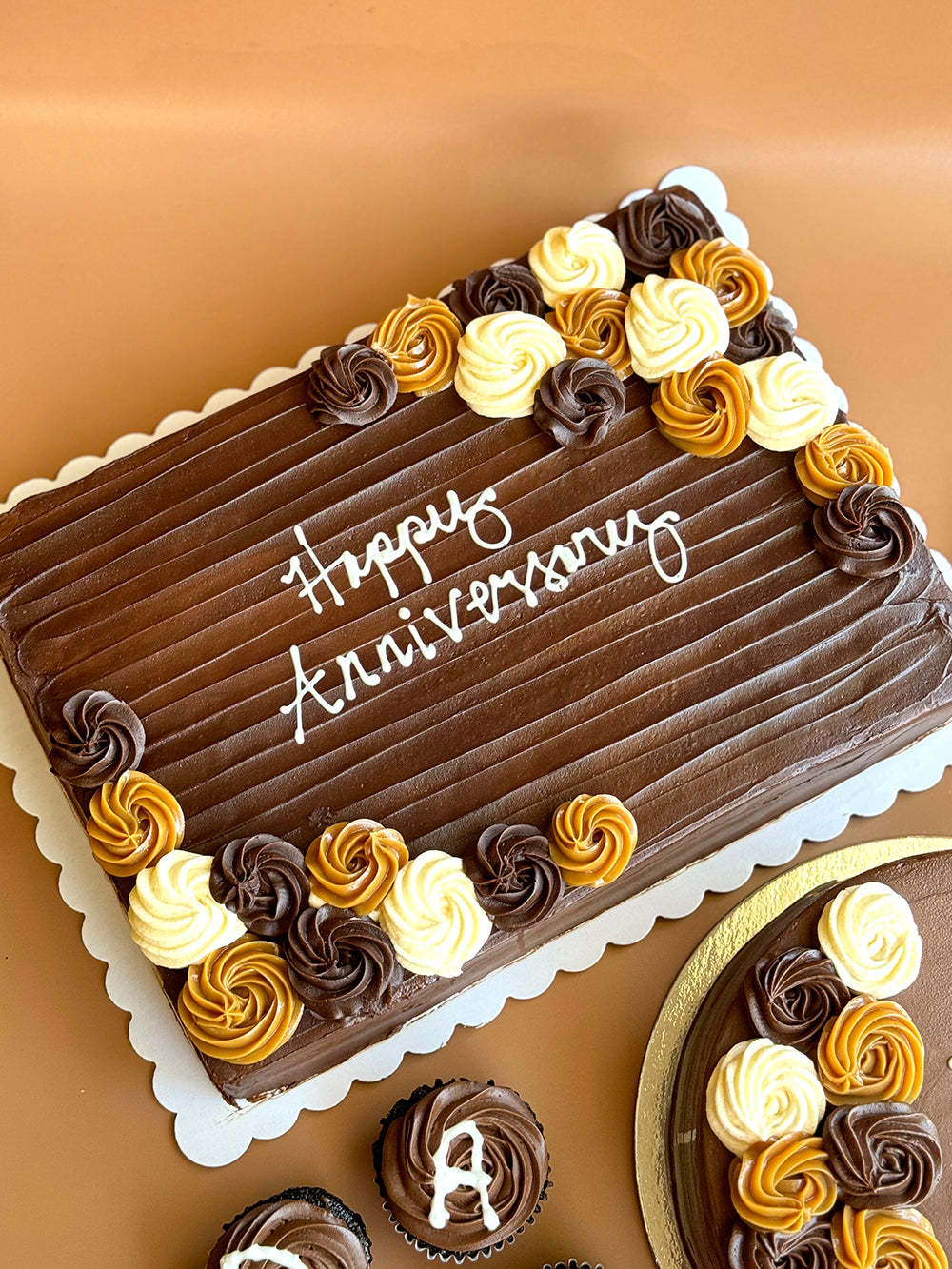 Choco Lover s Trio with Dedication 2 Layer Cake 9 Round or 10 x14 Rectangular