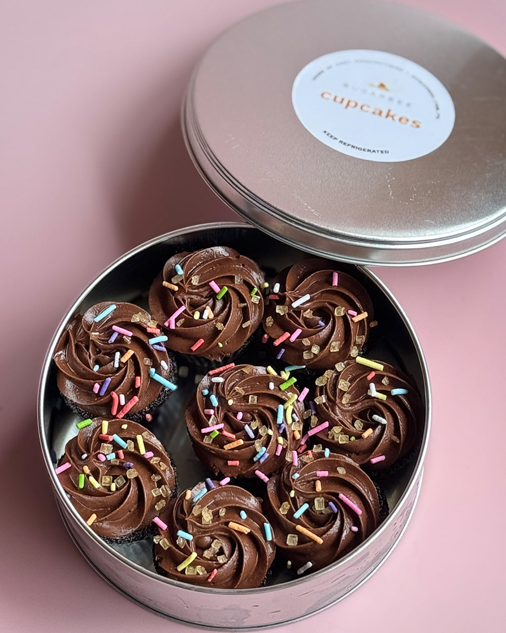 Celebration Mini Cupcakes with Sprinkles (Mini Can of 8) – Sugarbee