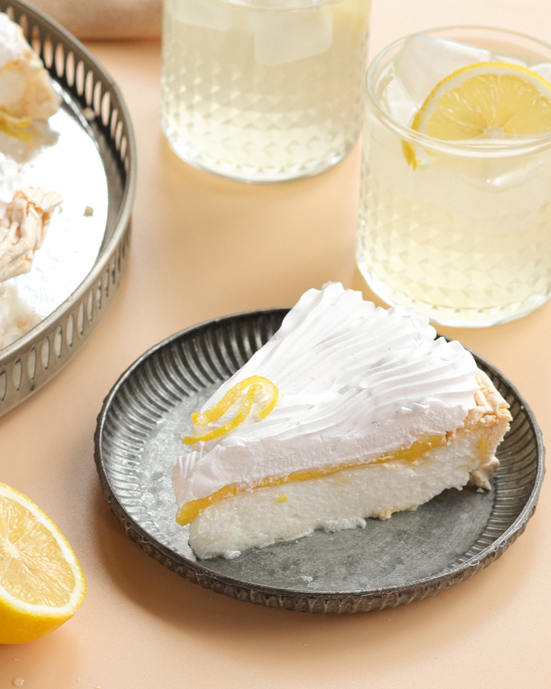 Lemon Pavlova – Sugarbee